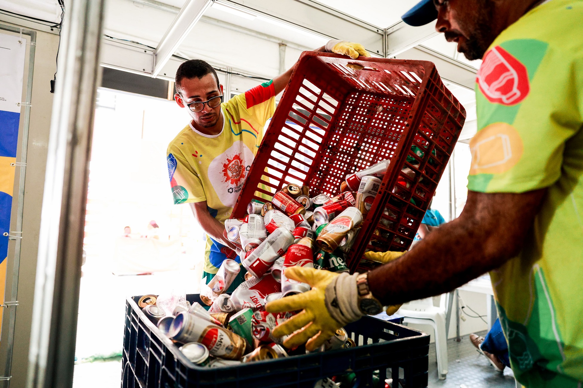 Eco Folia Solidária: foliões entendem a importância dos catadores de ...
