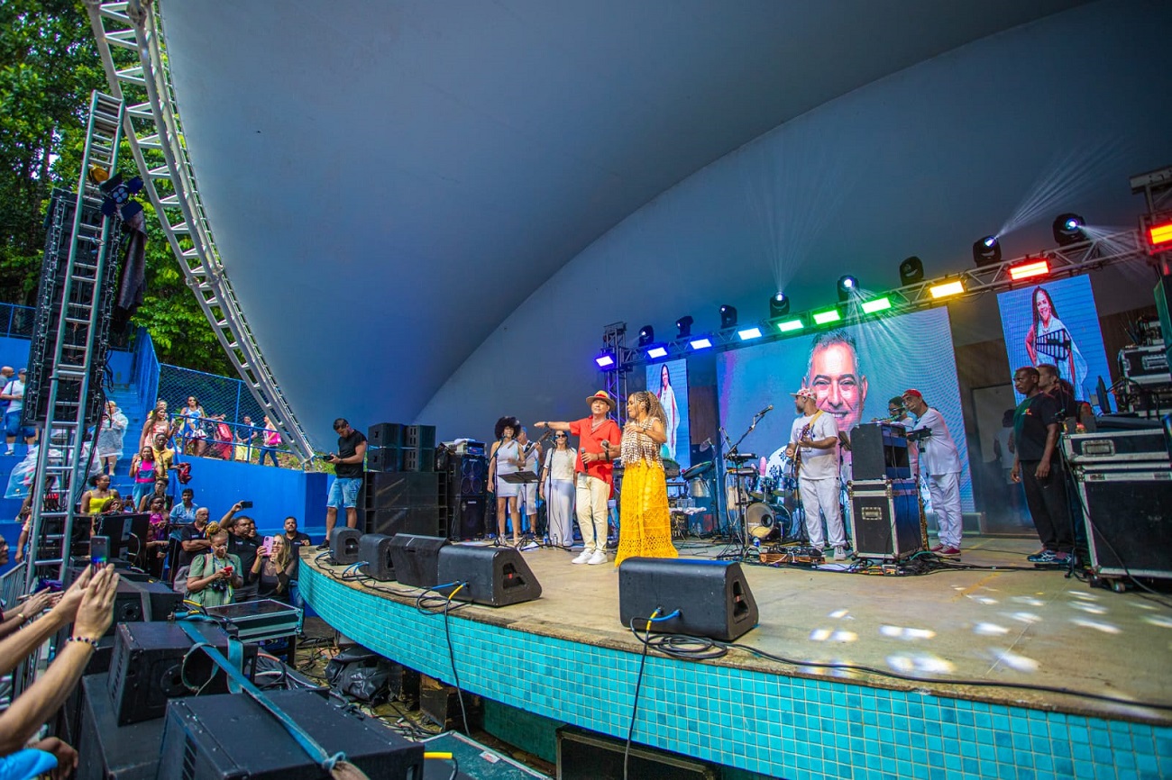 Banda Mel relembra sucessos em show de estreia da turnê de 40 anos do ...