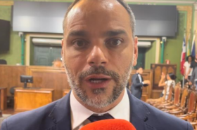 Camaçari: Sefaz inicia entrega de carnês do IPTU 2025 - Caderno Baiano